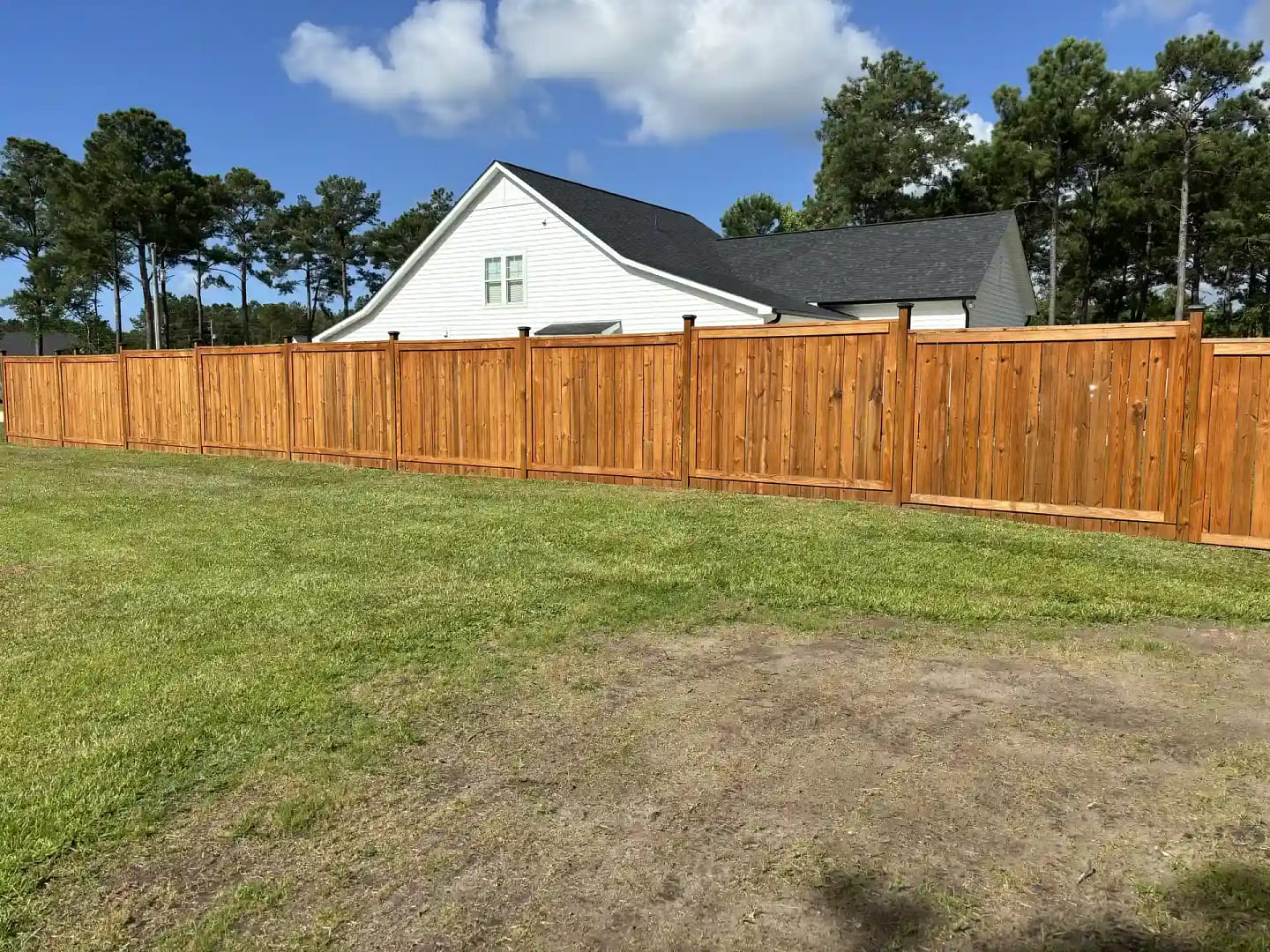 Staining and Sealing Tips From a Wilmington Fence Company